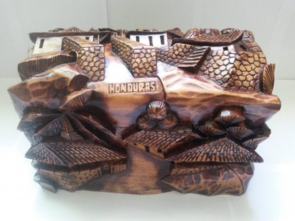 HONDURAS.NET > Honduran handmade wooden items > HONDURAN CARVED WOODEN ...